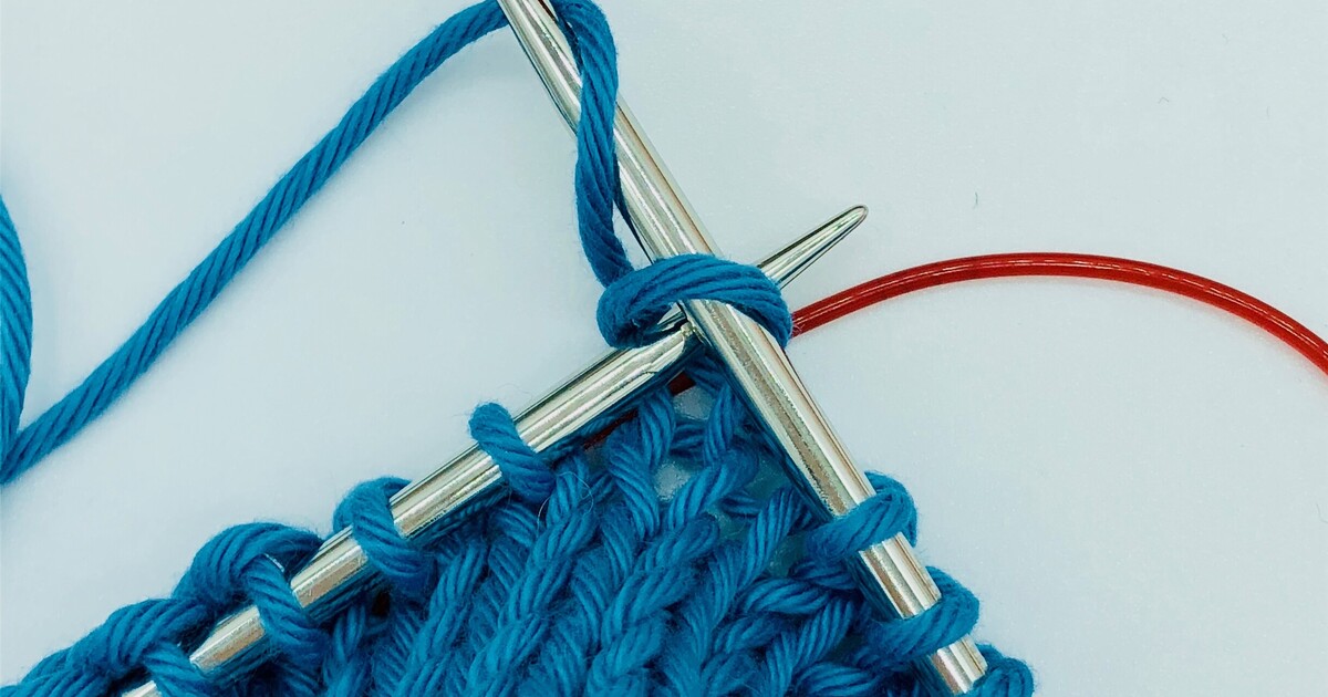 Stricken: Rechte Masche stricken • Handarbeitslexikon